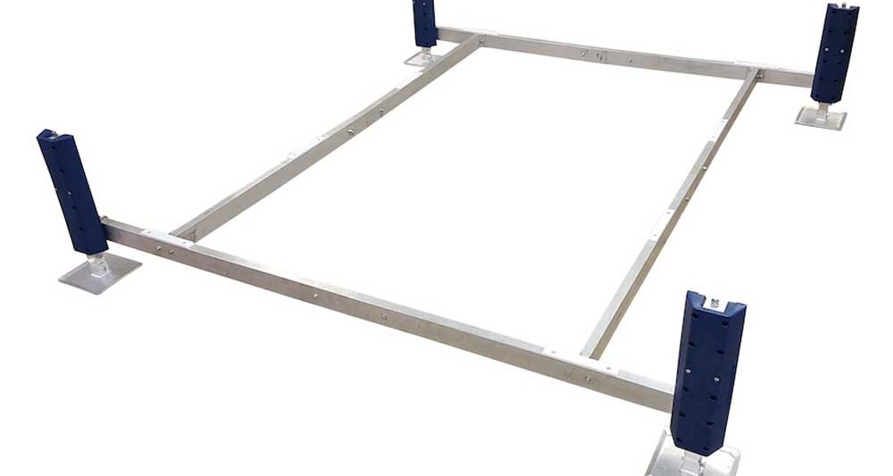 Boat Lifts | Manual Lifts to Store Smaller Watercraft